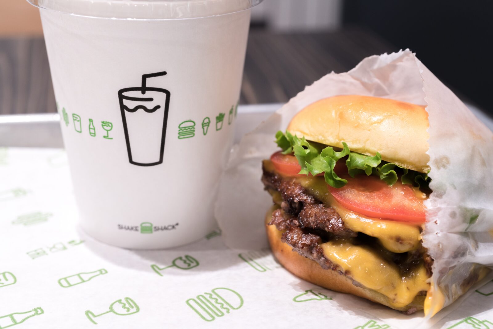 Shake Shack Franchise Employee Retention Credit | DisasterLoanAdvisors.com